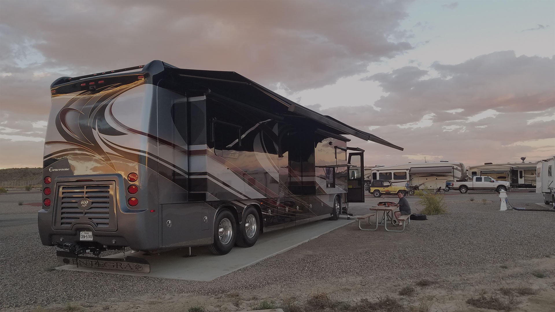 Sell My RV or Motor Home | What is My Motor Home Worth? | 800-607-9754 ...